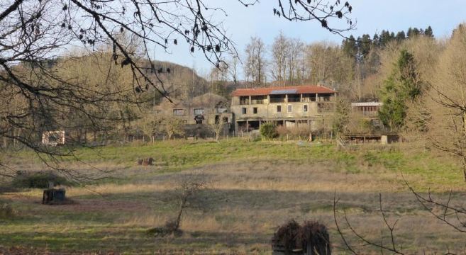 La Bouriotte Chambre d'hôtes Bouton d'Or, Labastide-Rouairoux - 2026 ...