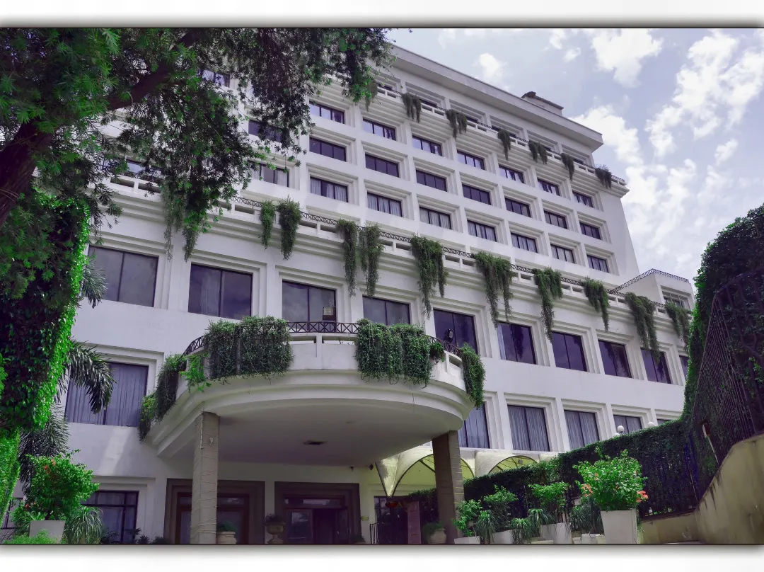 Hotel Kanha Shyam - Prayagraj