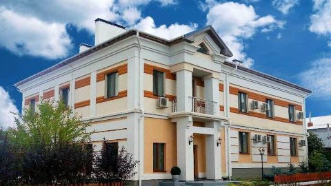 Elit Crous,Moscow 2023 | Trip.com