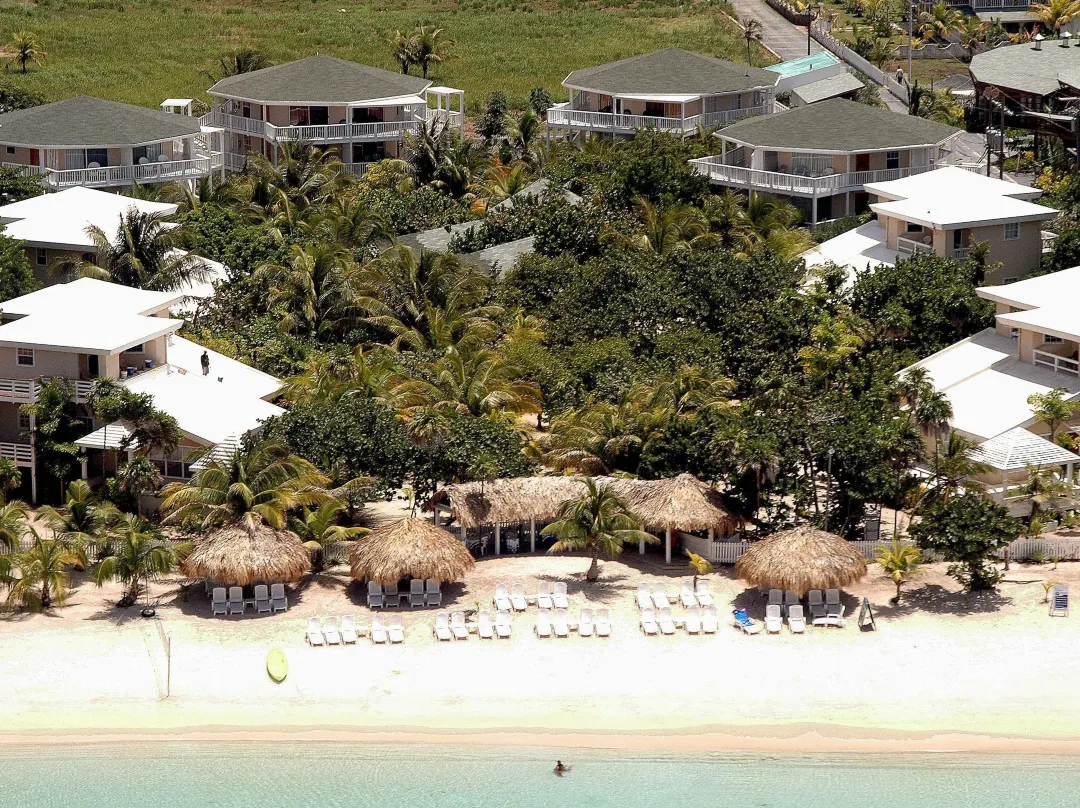 Paradise Beach Hotel - Islas de la Bahía