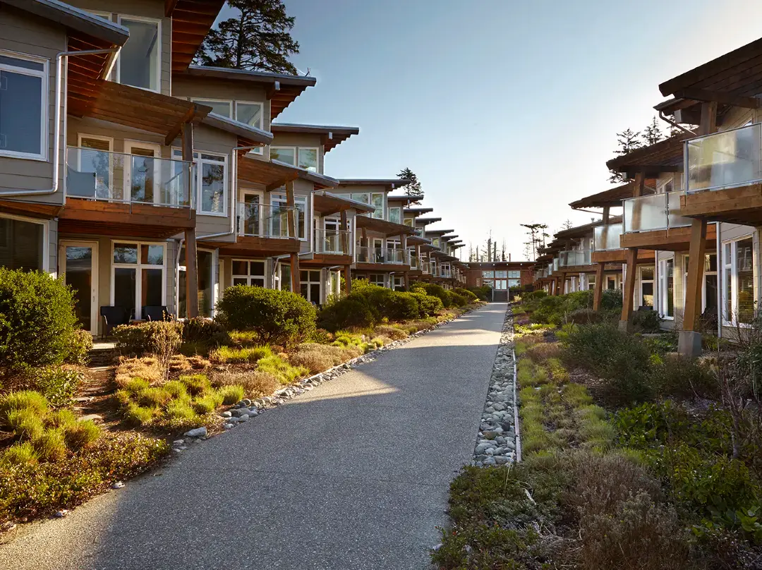 Cox Bay Beach Resort - Tofino
