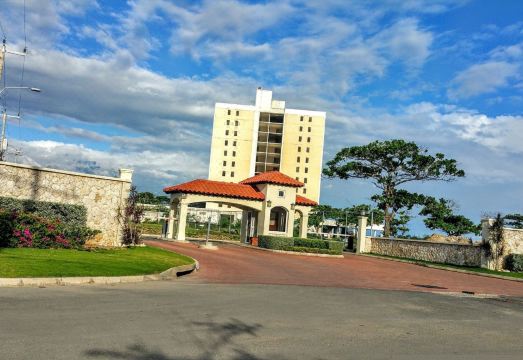 Sunrise Villa on the Beach,Portmore - Updated 2024 Reviews & Prices ...