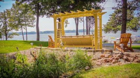 Lake Ripley Lodge-Lake Ripley Updated 2023 Room Price-Reviews & Deals ...