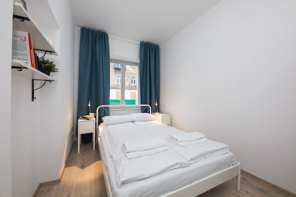 Shortstaypoland ŚRodkowa - B49 - Varsovia