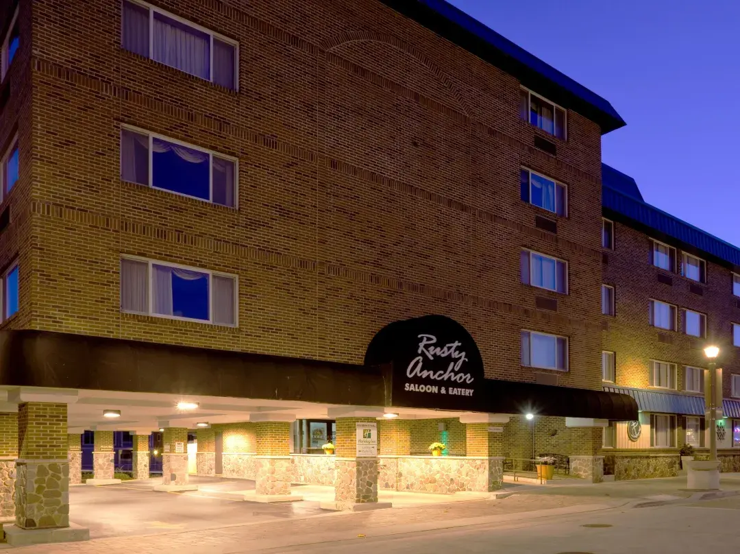 The Harborview On Lake Michigan, Ascend Hotel Collection - Port Washington, WI