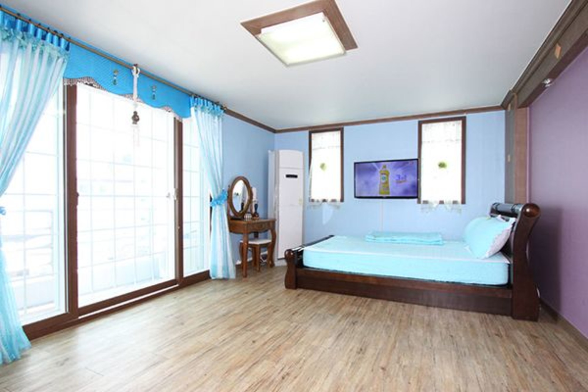รีวิวPohang Hae Oreum Pension - โปรโมชั่นโรงแรม 2 ดาวในโปฮัง | Trip.com