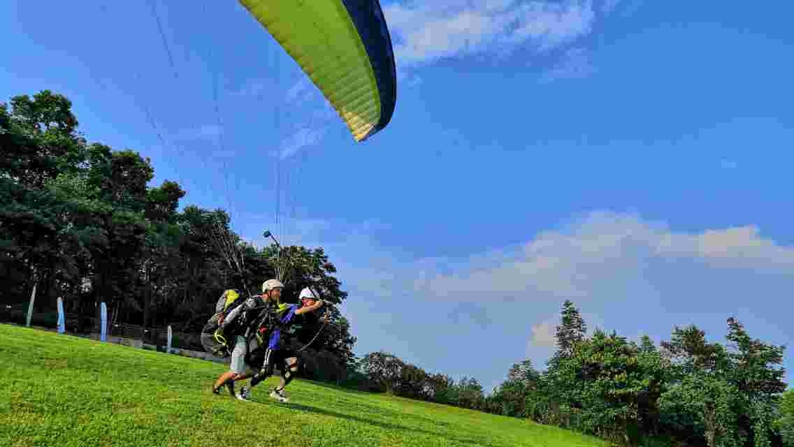 Chengdu Paraglider Flight Experience [Chengdu Paraglider Flight Base ...