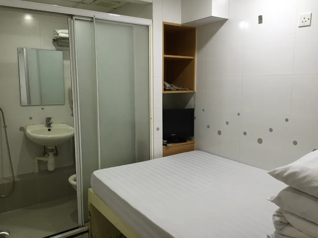 Ms Li Guest House - Central