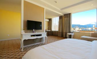 Lijiang Ruijing Grand Hotel(丽江瑞京大酒店), Lijiang - Book with Updated ...