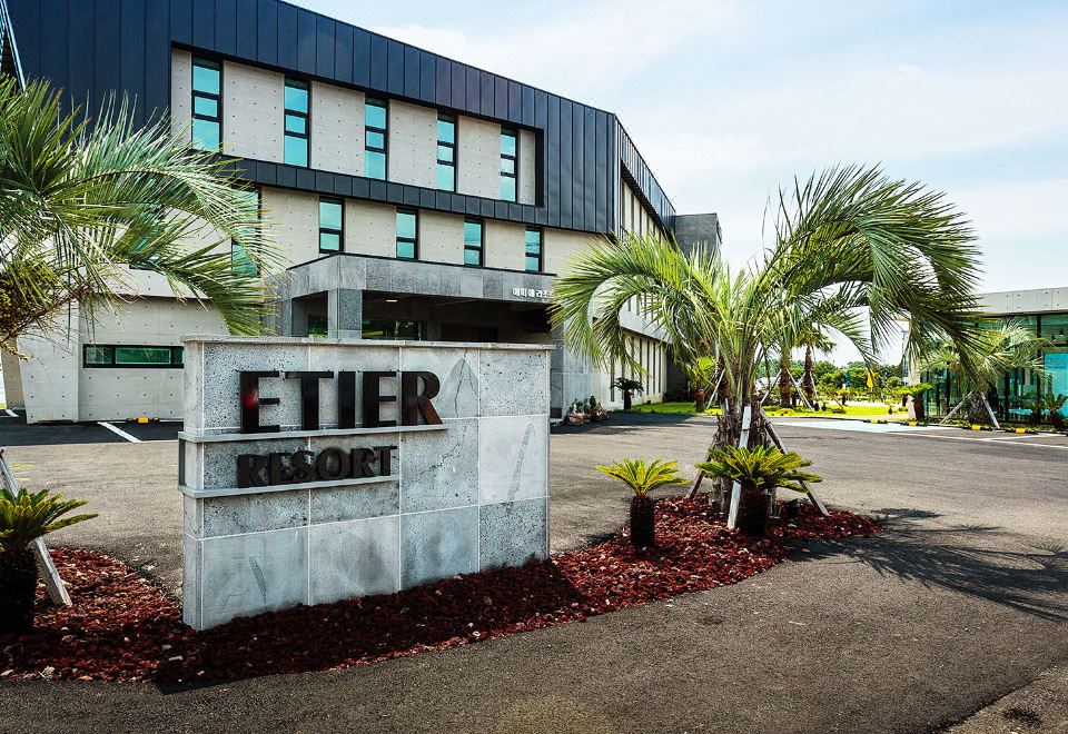 โรงแรม Seogwipo Etier Resort | Trip.com