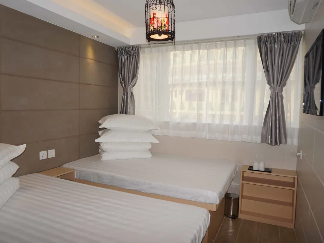 Happy Motel - Hong Kong