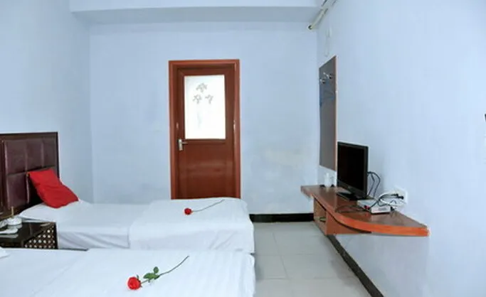 Holiday Hotel - Zhumadian