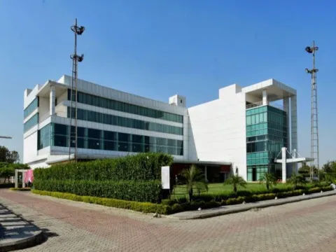 Hotel Amer Greens - Bhopal