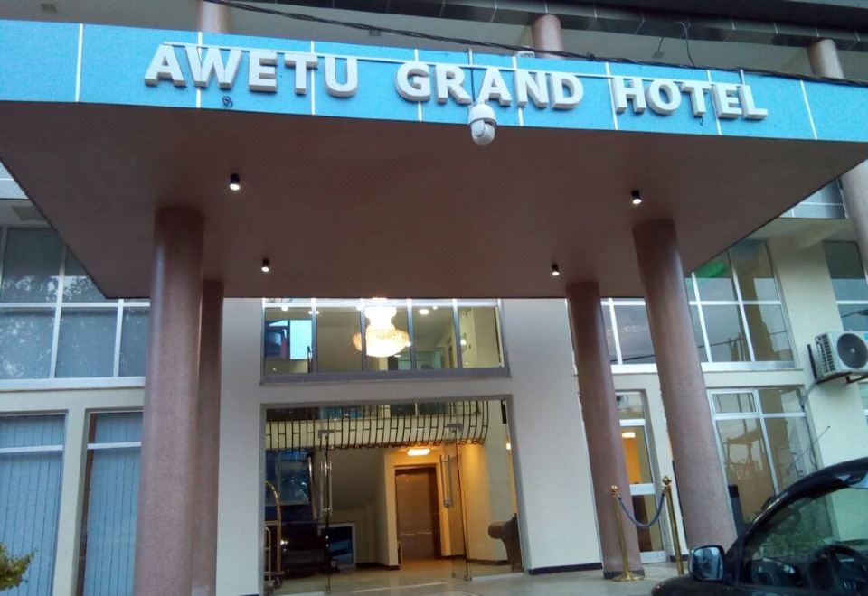 Awetu Grand Hotel - SuiteTrails