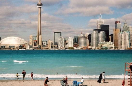 Metropolis Loft - CN Tower: Deals & Reviews 2026 | Trip.com