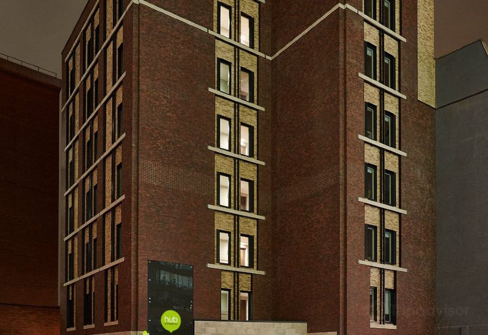 Hub by Premier Inn London Tower Bridge, London - 2025 Updated Prices ...